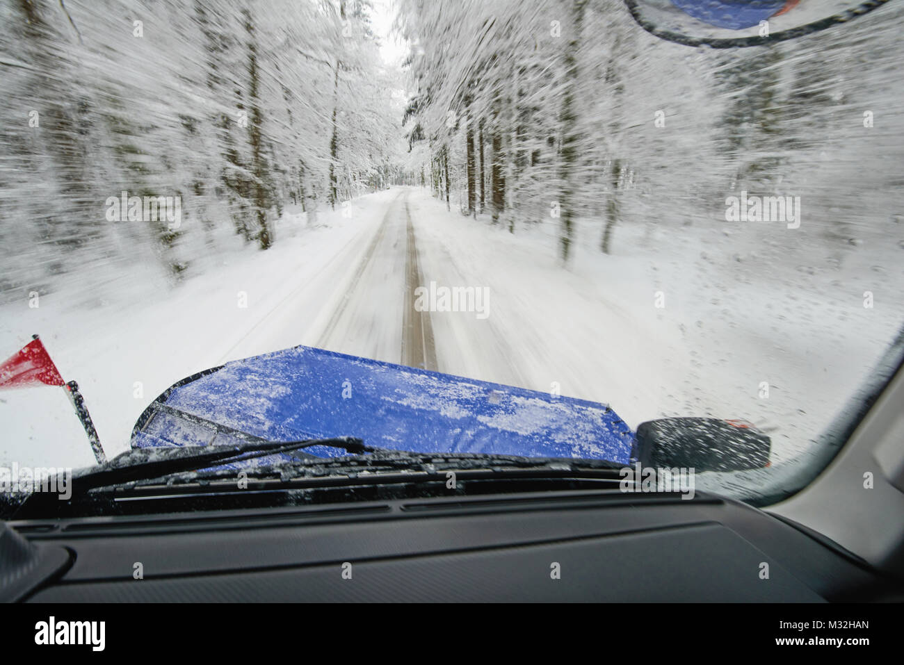 Snow plow plowing highway hi-res stock photography and images - Alamy