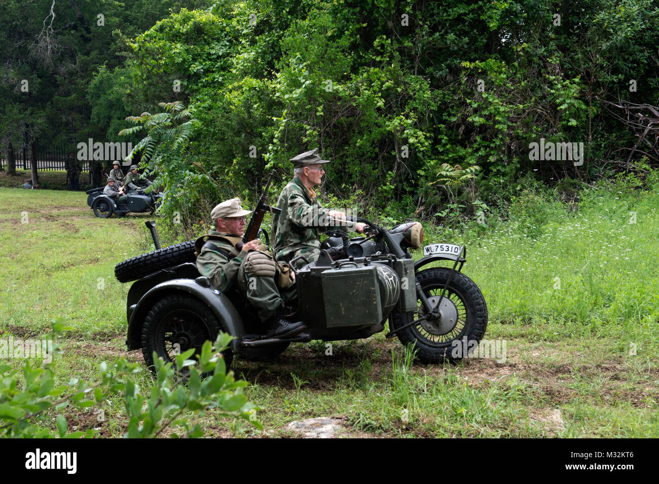 Volunteers from the Texas Military Forces Museum's Living History ...