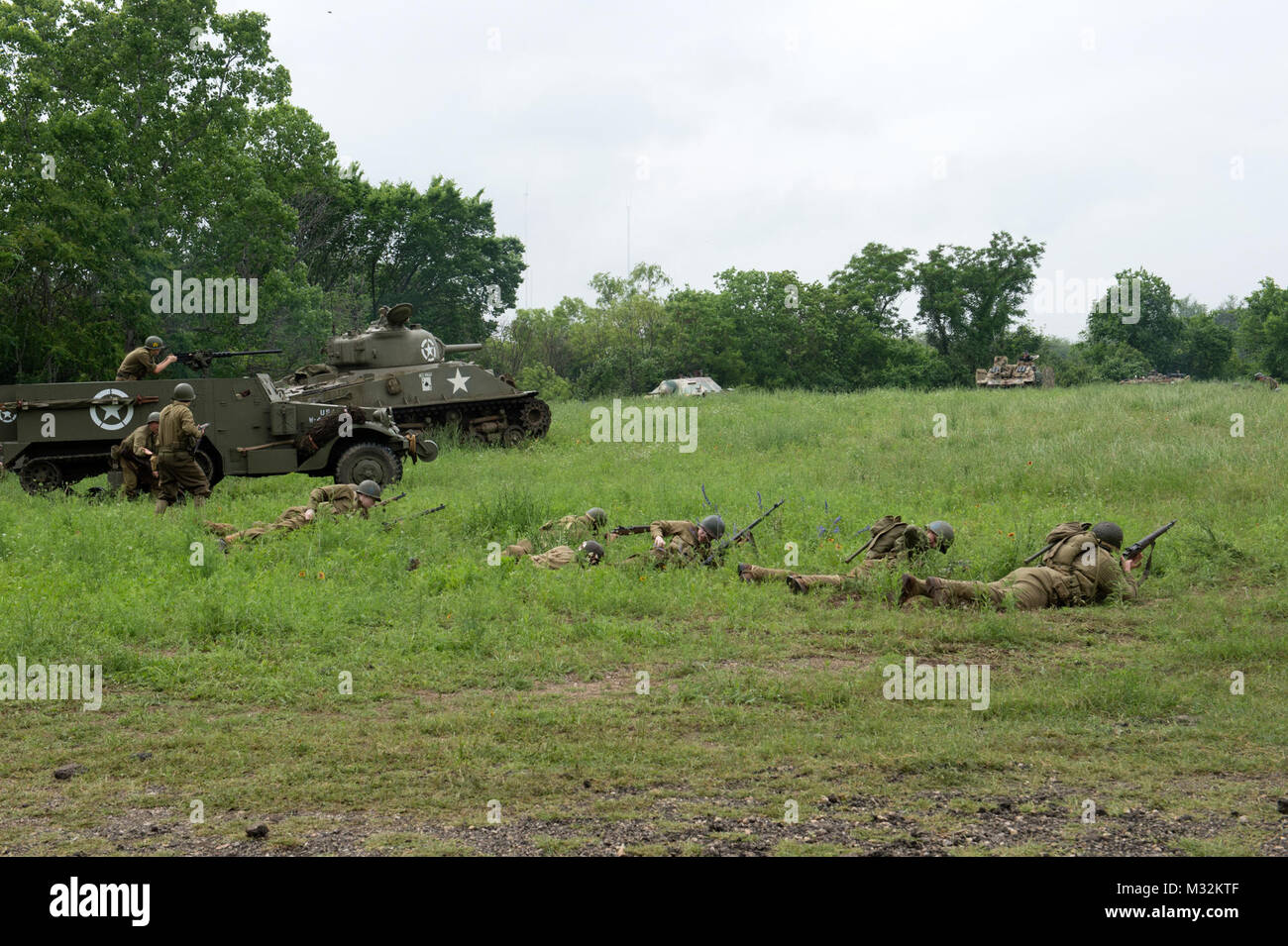Volunteers from the Texas Military Forces Museum's Living History ...