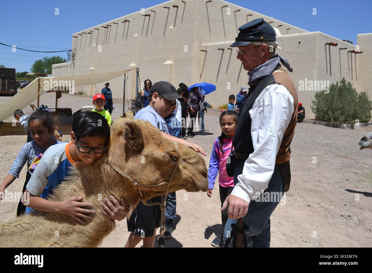B1 Camels-004 by 1st Armored Division and Fort Bliss Stock Photo - Alamy