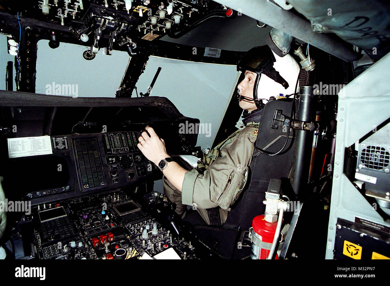 Flight with HCS-4 12/2001 ***ATTN Graphics Designers**** Beware of some ...