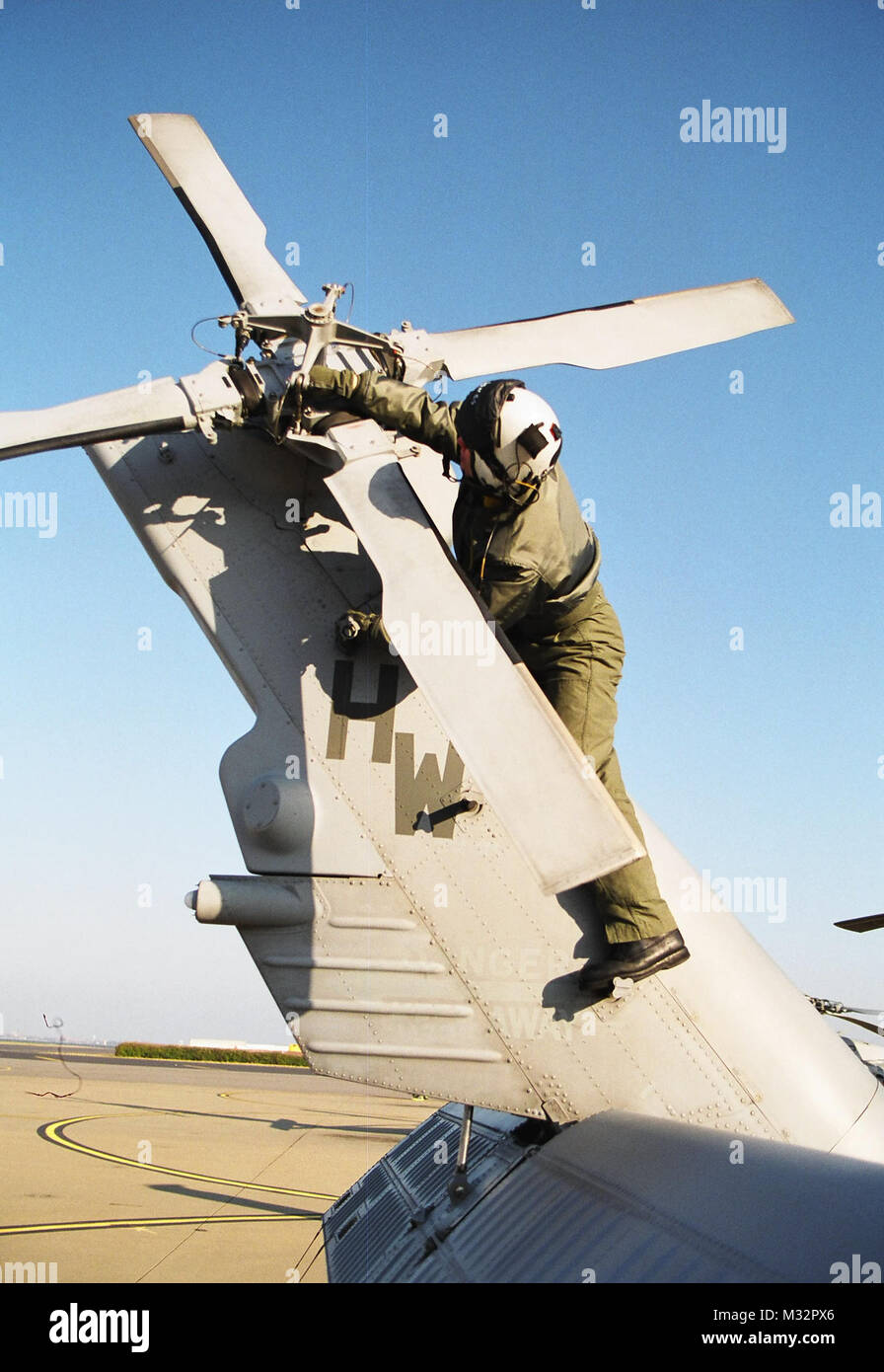 This is a series of images from a flight with HC-6 on Nov 26, 2002 ...