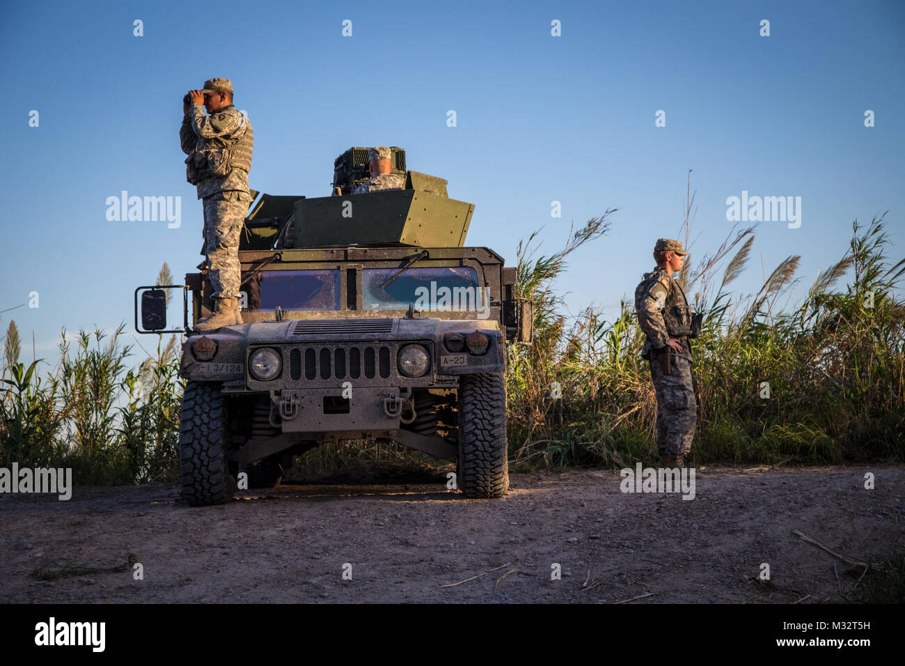 Soldiers from the 36th Infantry Division, Texas Army National Guard ...