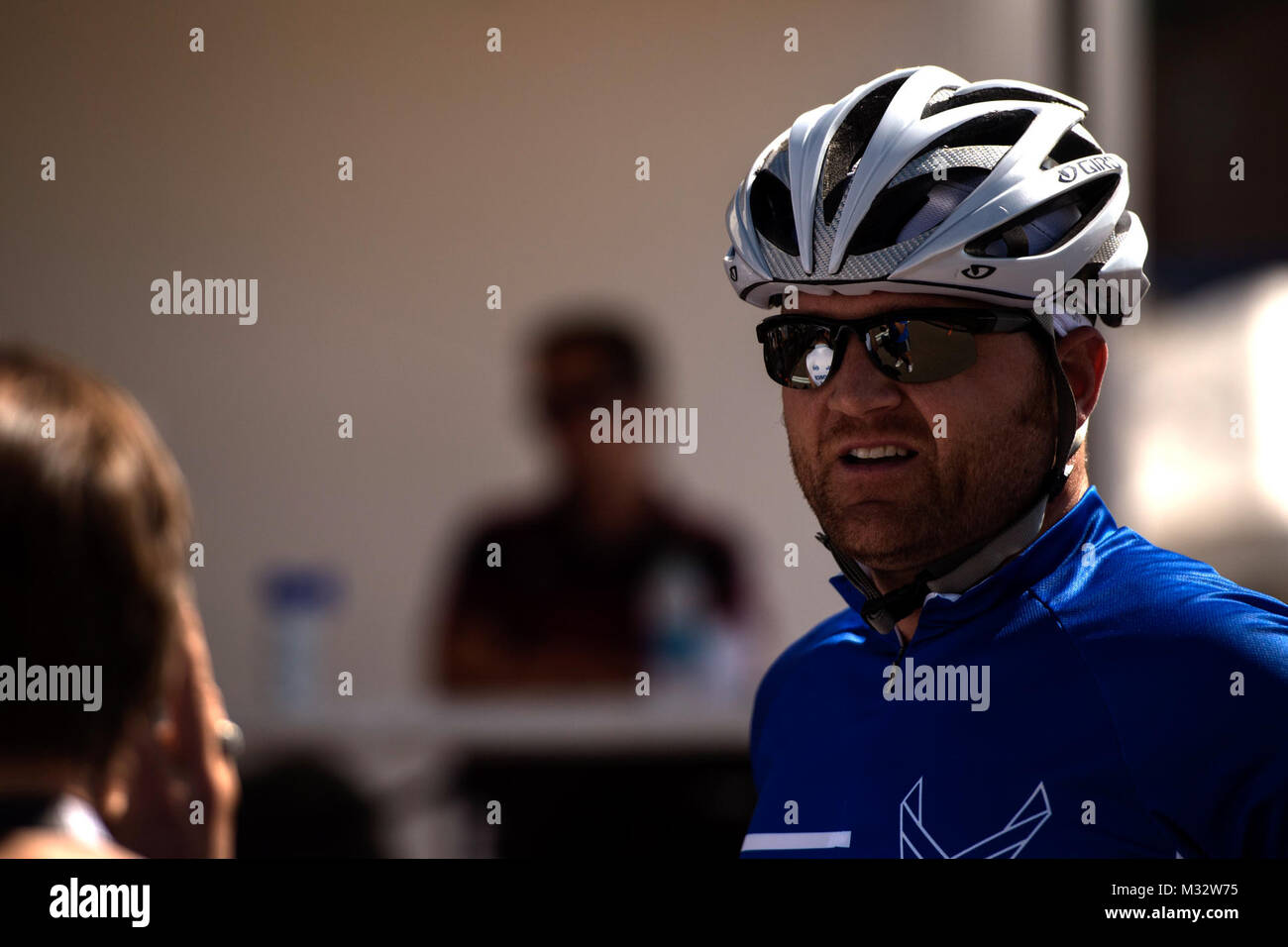 Air Force athlete Wesley Glisson prepares for a visually impaired ...