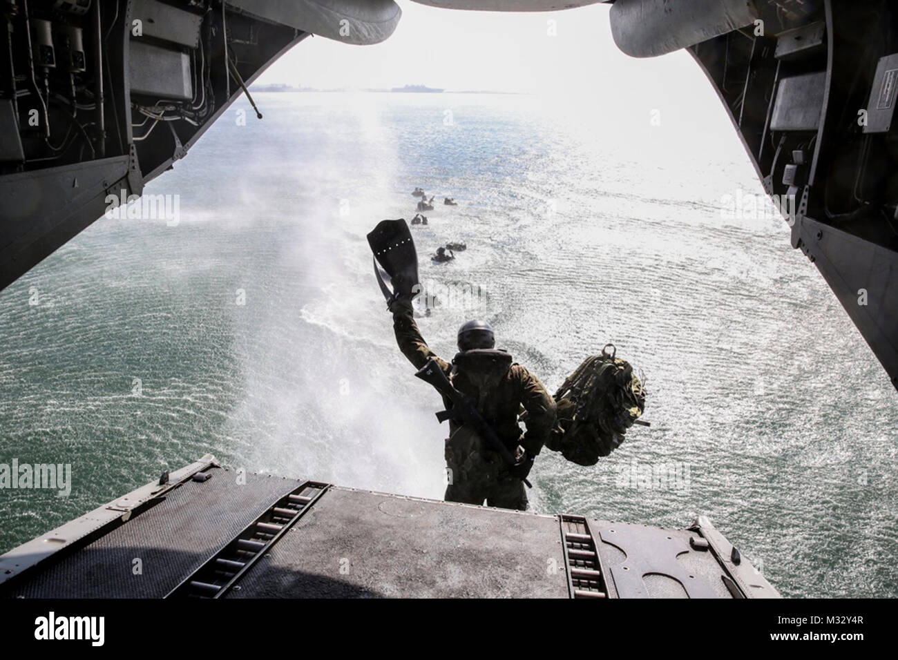 Naval amphibiousn base hi-res stock photography and images - Alamy