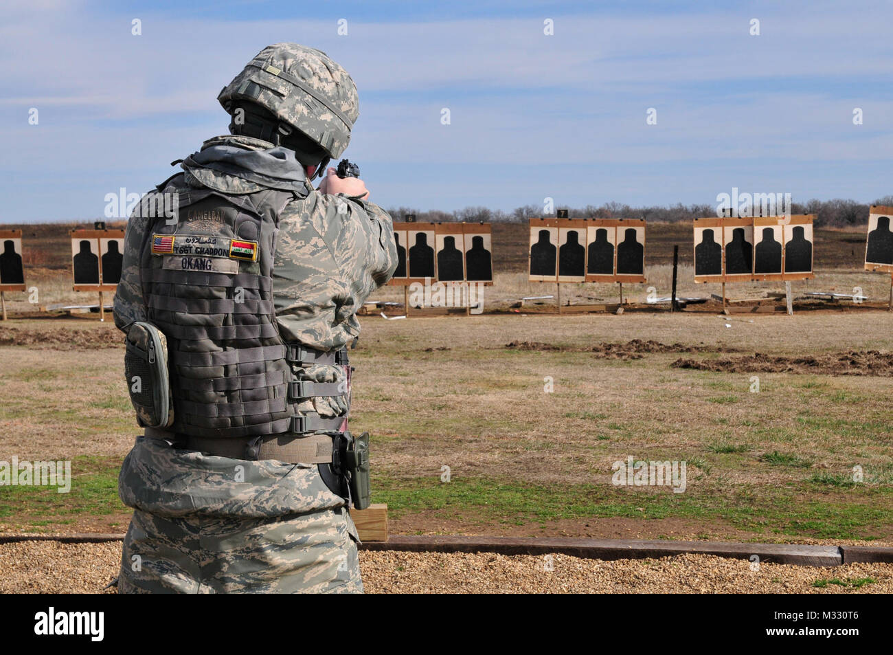 Soldiers and airmen participate in the Sergeants’ Major Matches on ...