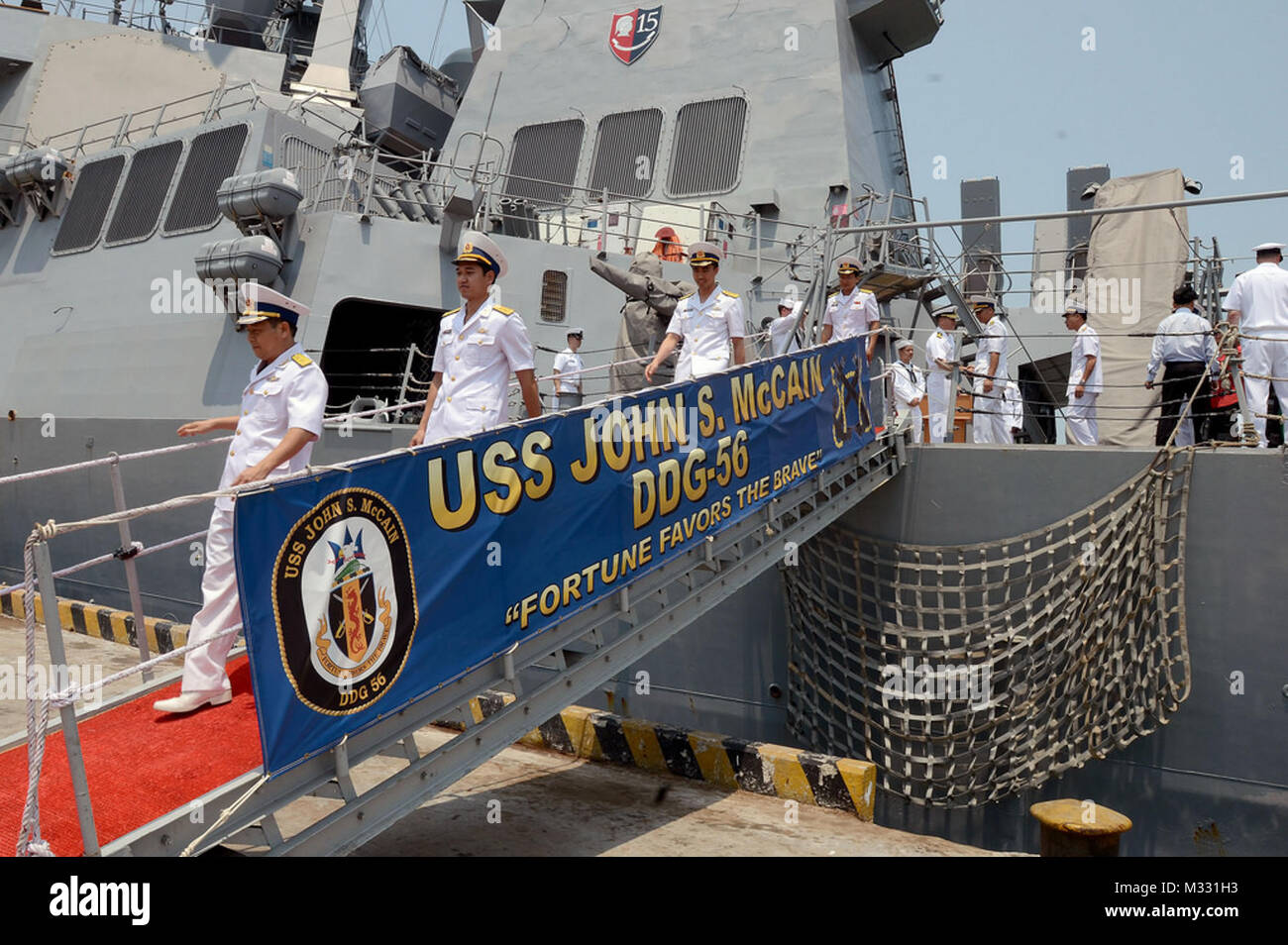 U.S., Vietnam Navies Build Confidence During Naval Engagement Activity ...