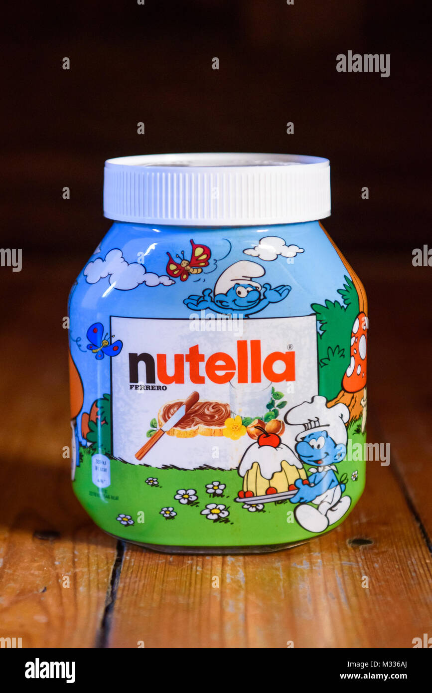 Nutella pot hi-res stock photography and images - Alamy