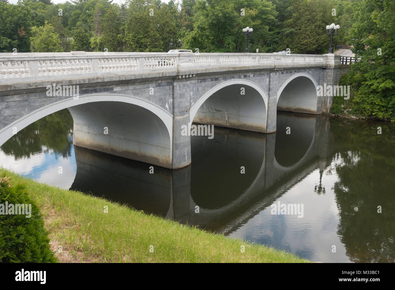 Fletcher proctor memorial bridge hi-res stock photography and images ...