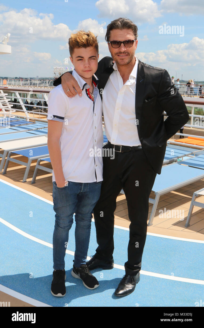 Noah Jr High Resolution Stock Photography and Images - Alamy