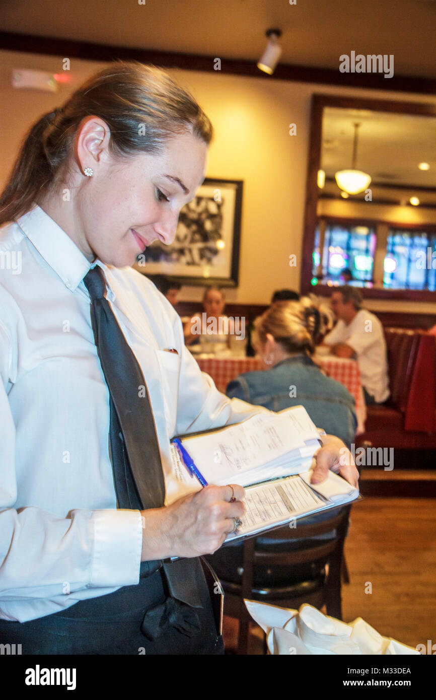 Maggianos little italy hi-res stock photography and images - Alamy