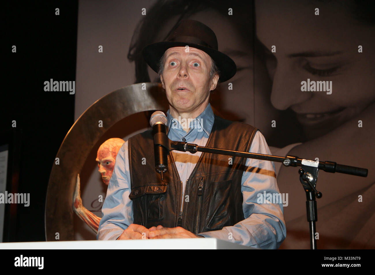 Dr Gunther Von Hagens High Resolution Stock Photography and Images - Alamy