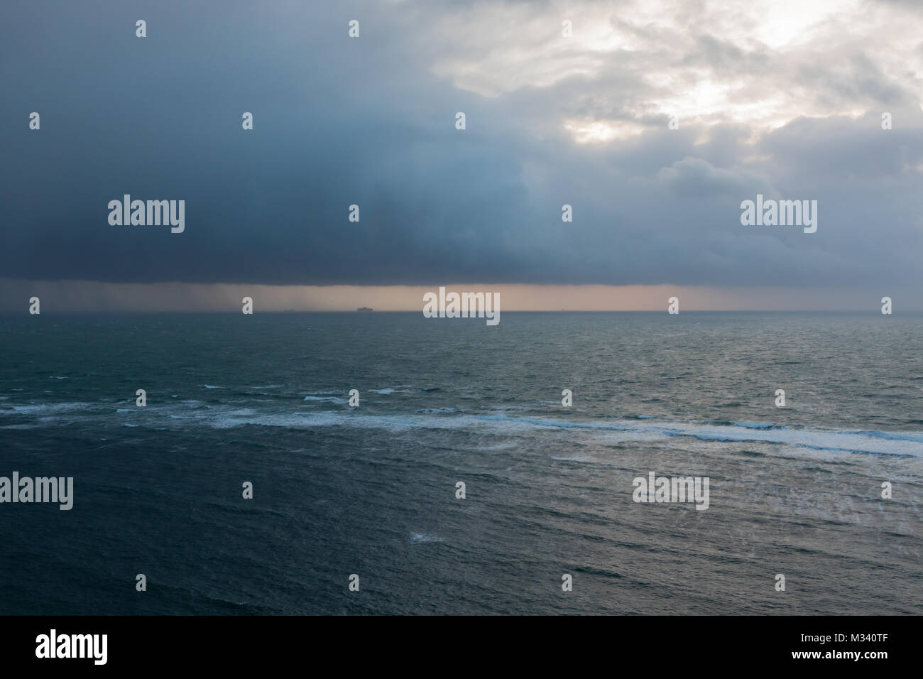 Depressing ocean hi-res stock photography and images - Alamy