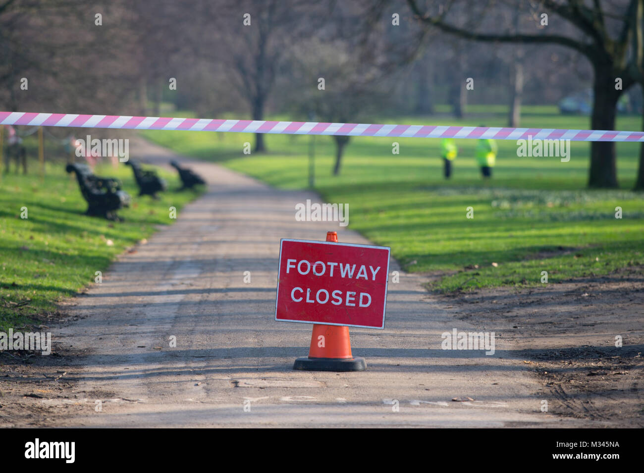 Footway closed sign hi-res stock photography and images - Alamy