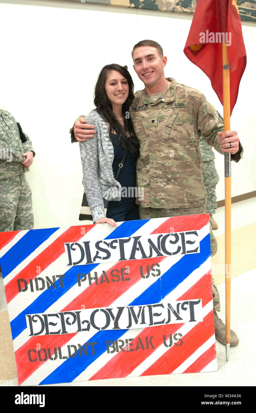 Members of Battery B, 1st Battalion, 158th Field Artillery returned ...