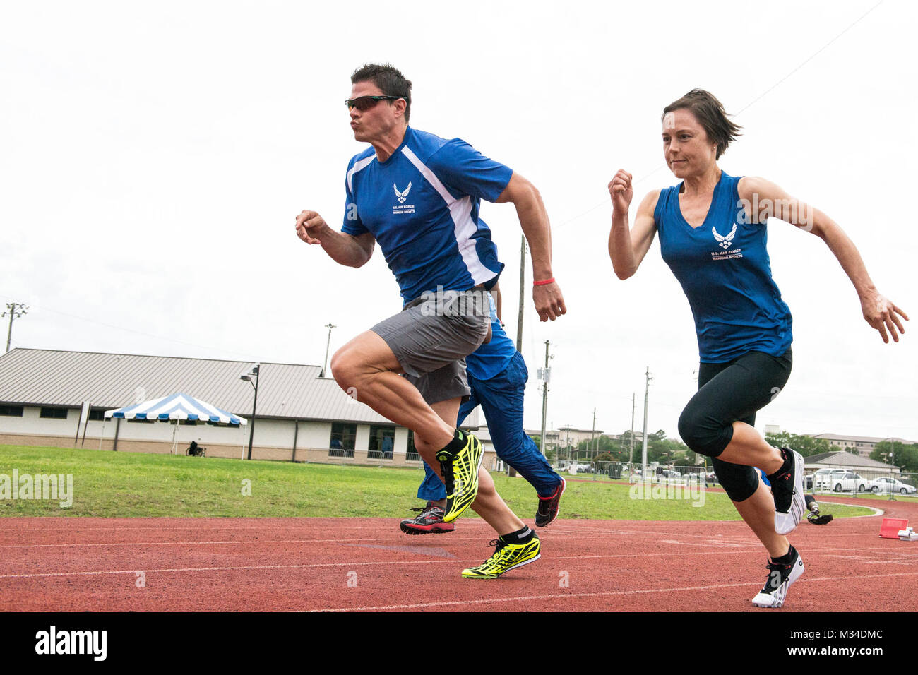 Timothy Babb and Lara Mastell, an Air Force wounded warrior athlete ...