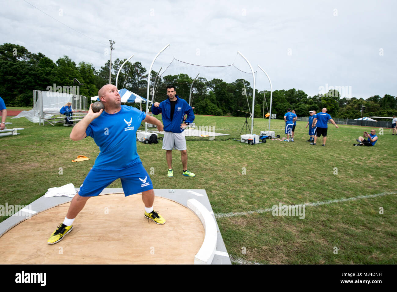 Master Sgt. (Ret.) Craig Zaleski, an Air Force wounded warrior athlete ...
