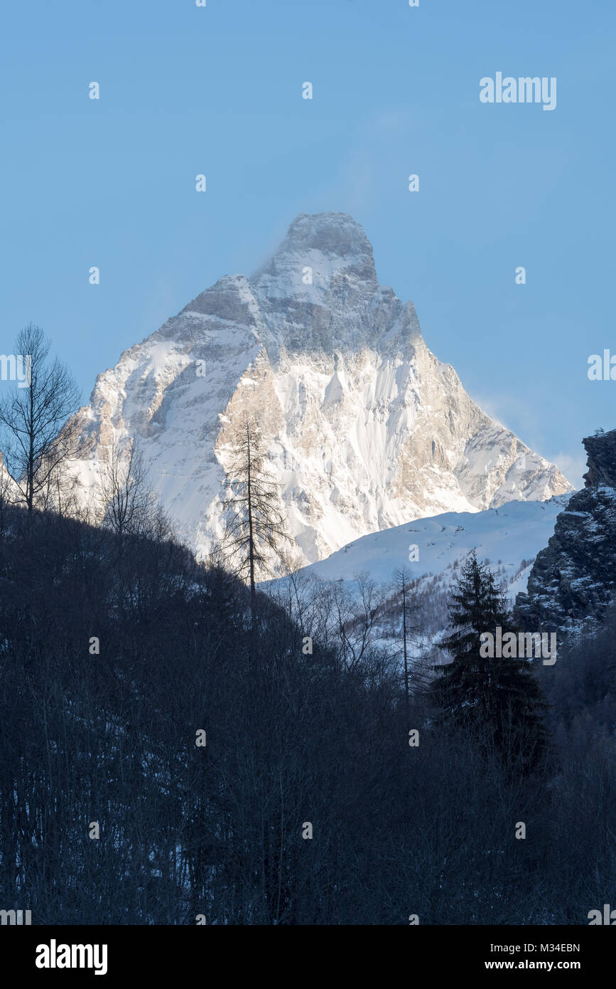 Winter south face of matterhorn hi-res stock photography and images - Alamy