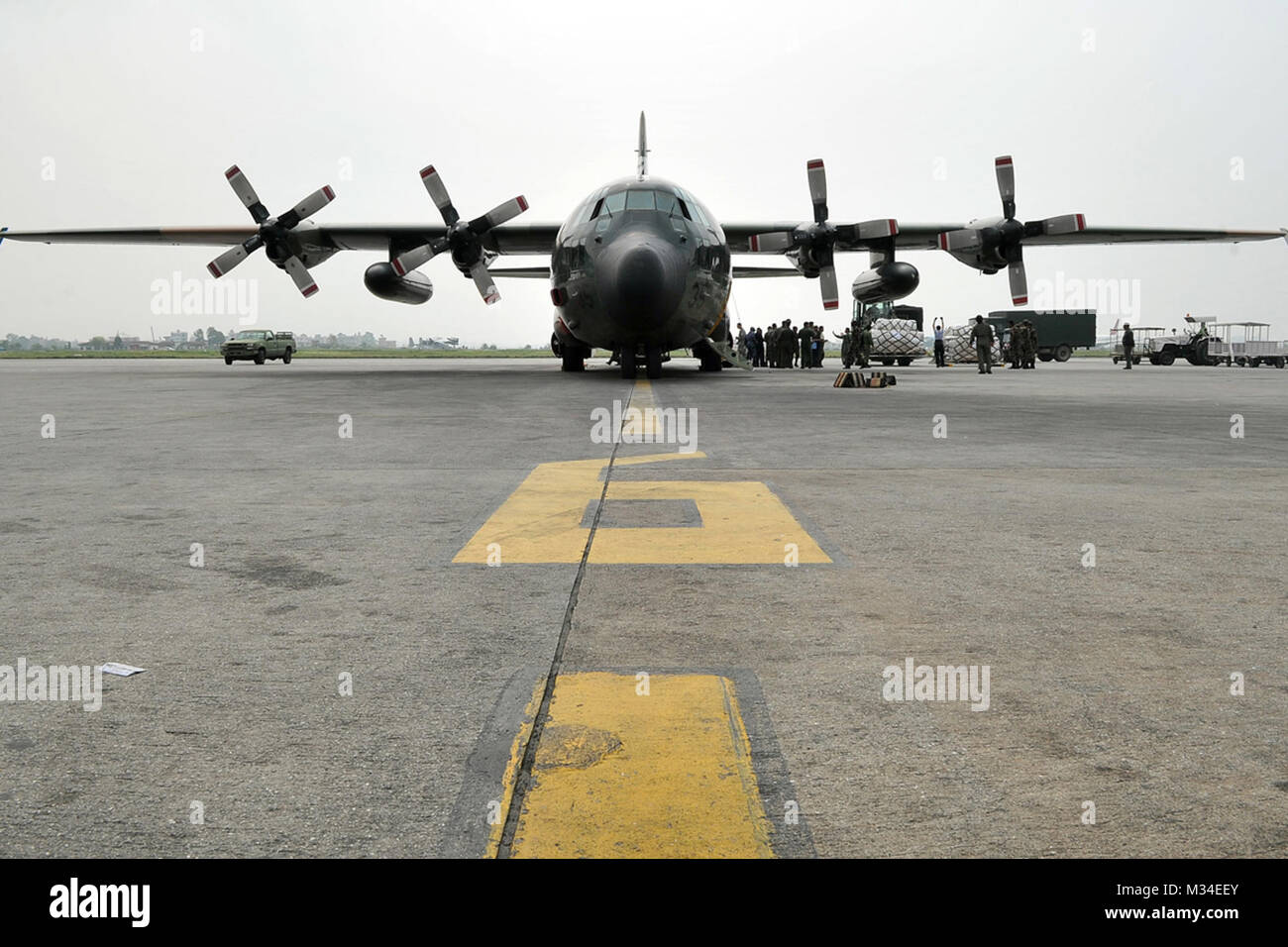 Nepalese army soldiers and U.S. Air Force 36th Contingency Response ...