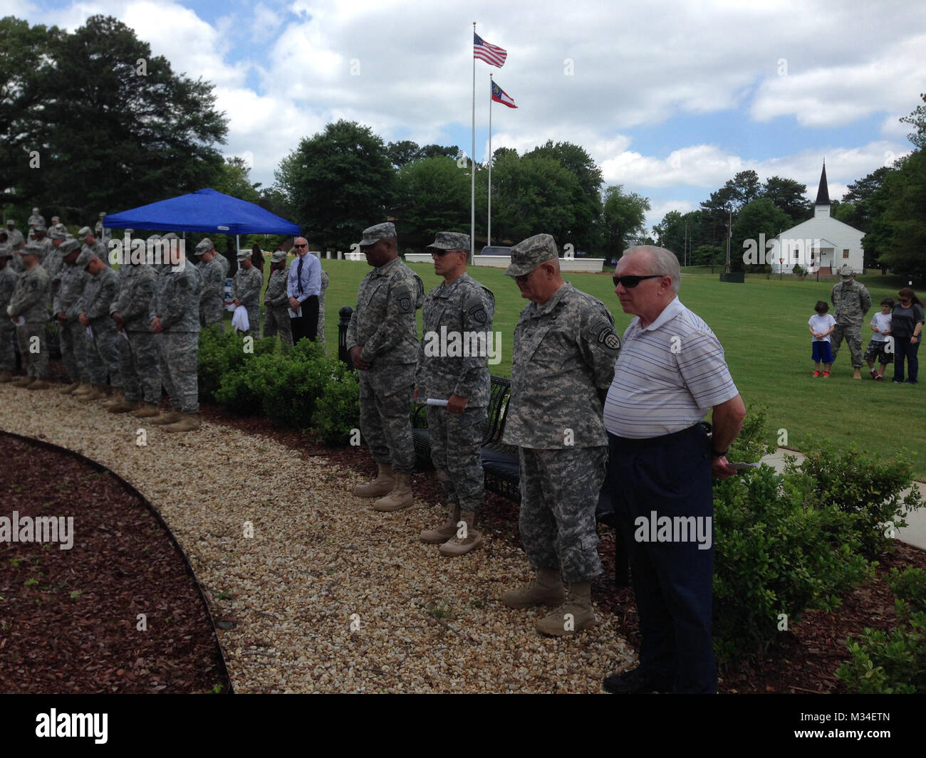 Prayer for the Fallen by Georgia National Guard Stock Photo - Alamy