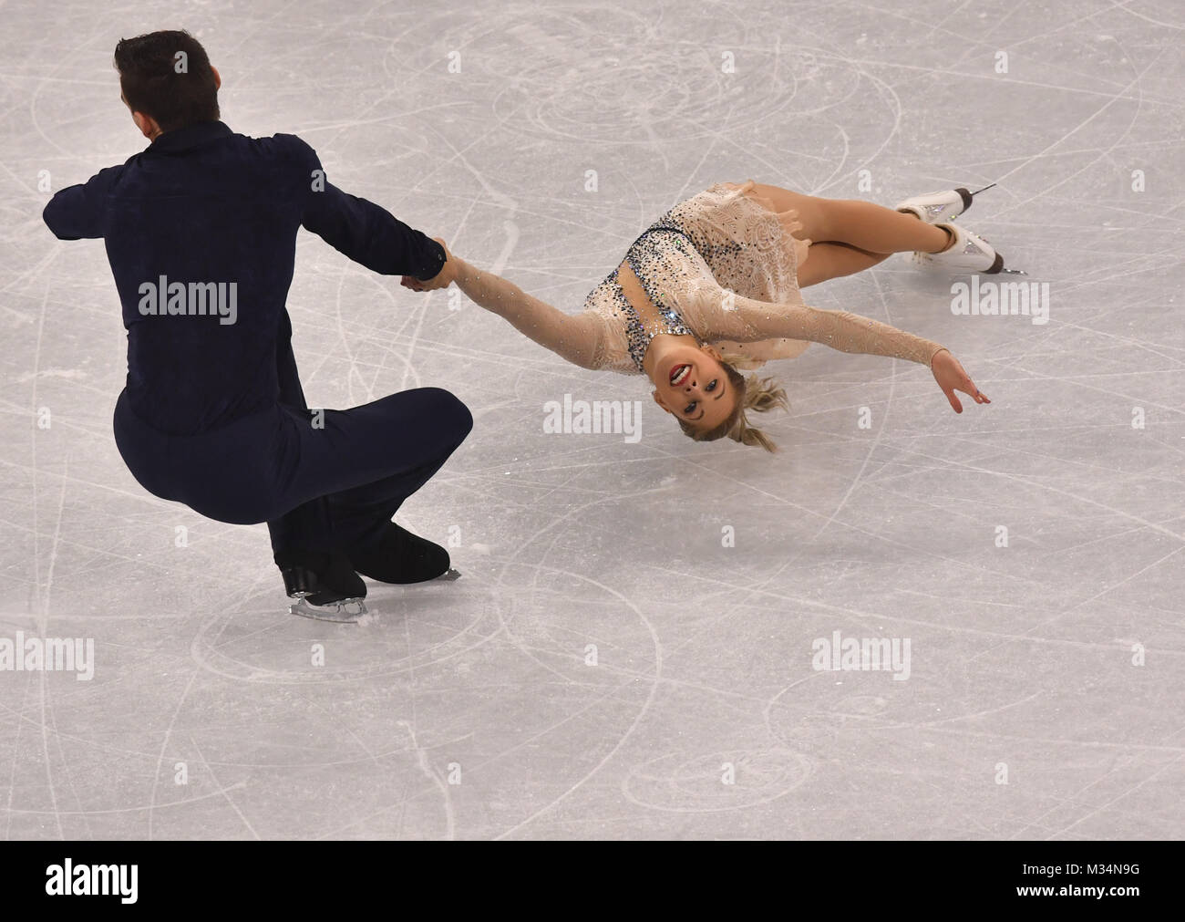 Pyeongchang, South Korea. 9th Feb, 2018. USA's Alexa Scimeca Knierim ...