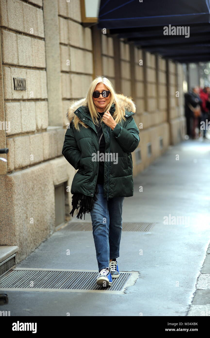 Milan, Mara Venier meets Silvio Sardi in the center Mara Venier ...