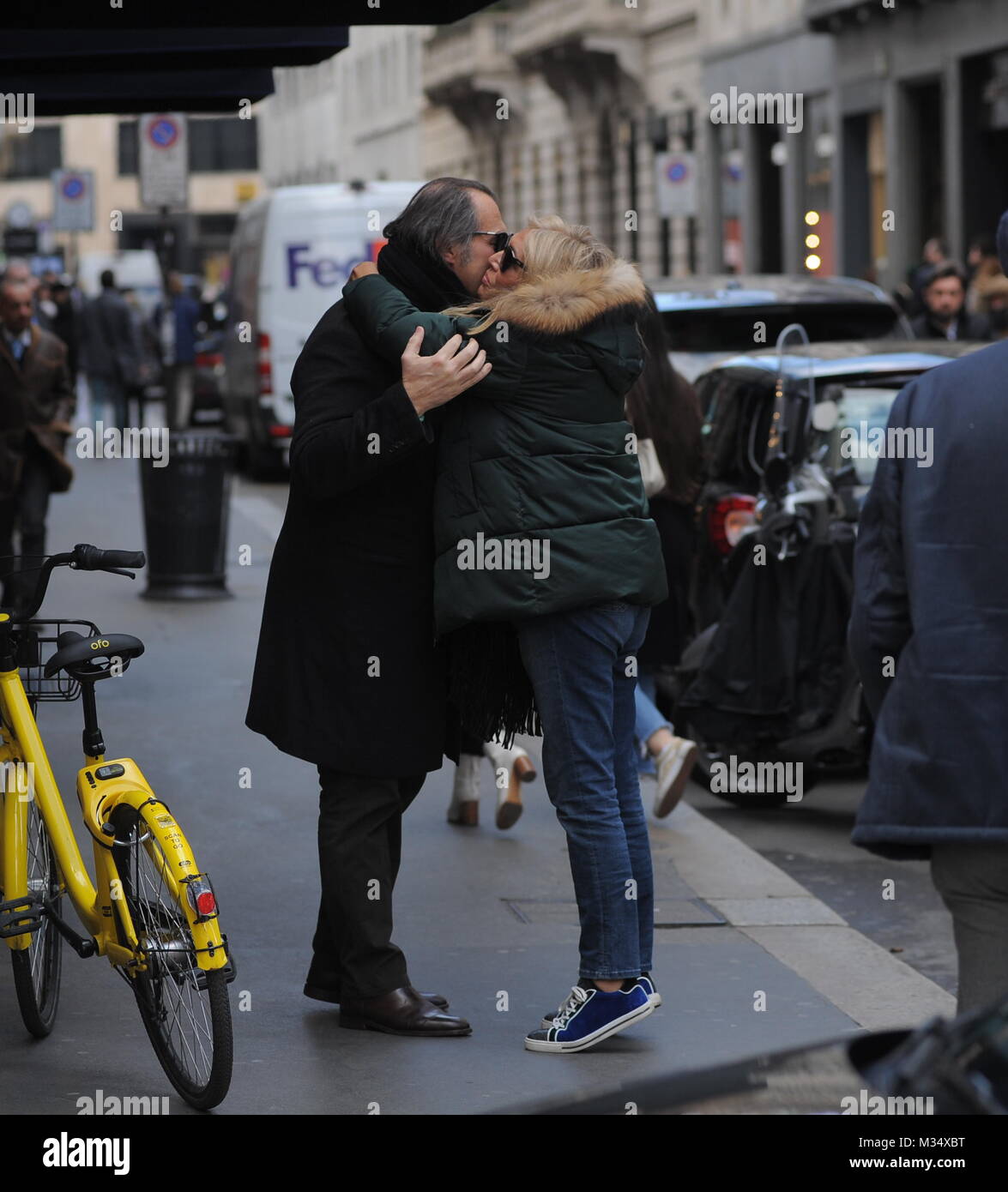 Milan, Mara Venier meets Silvio Sardi in the center Mara Venier ...