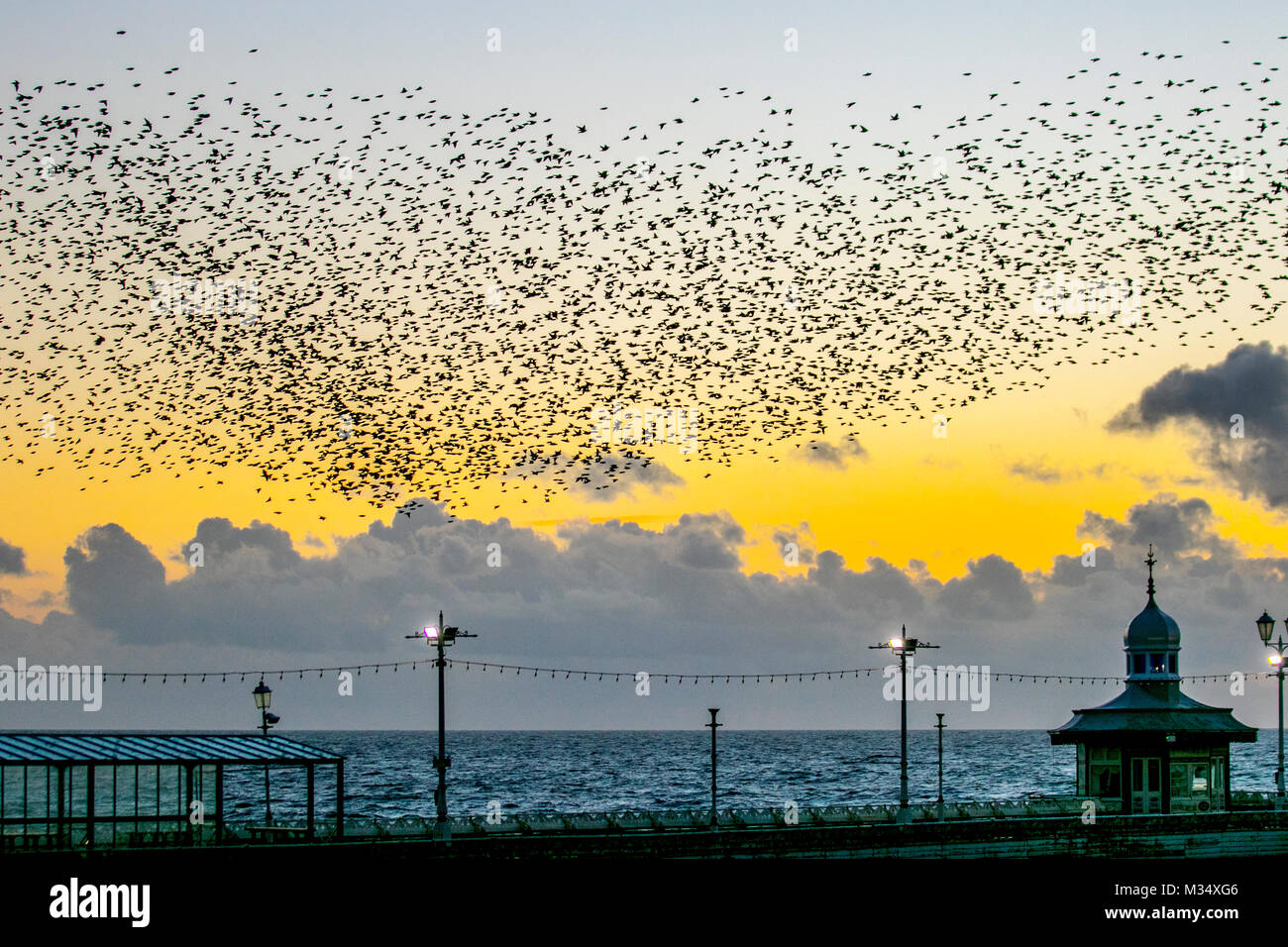 Blackpool, Lancashire. UK Weather. 9th February 2018. Glorious sunset ...