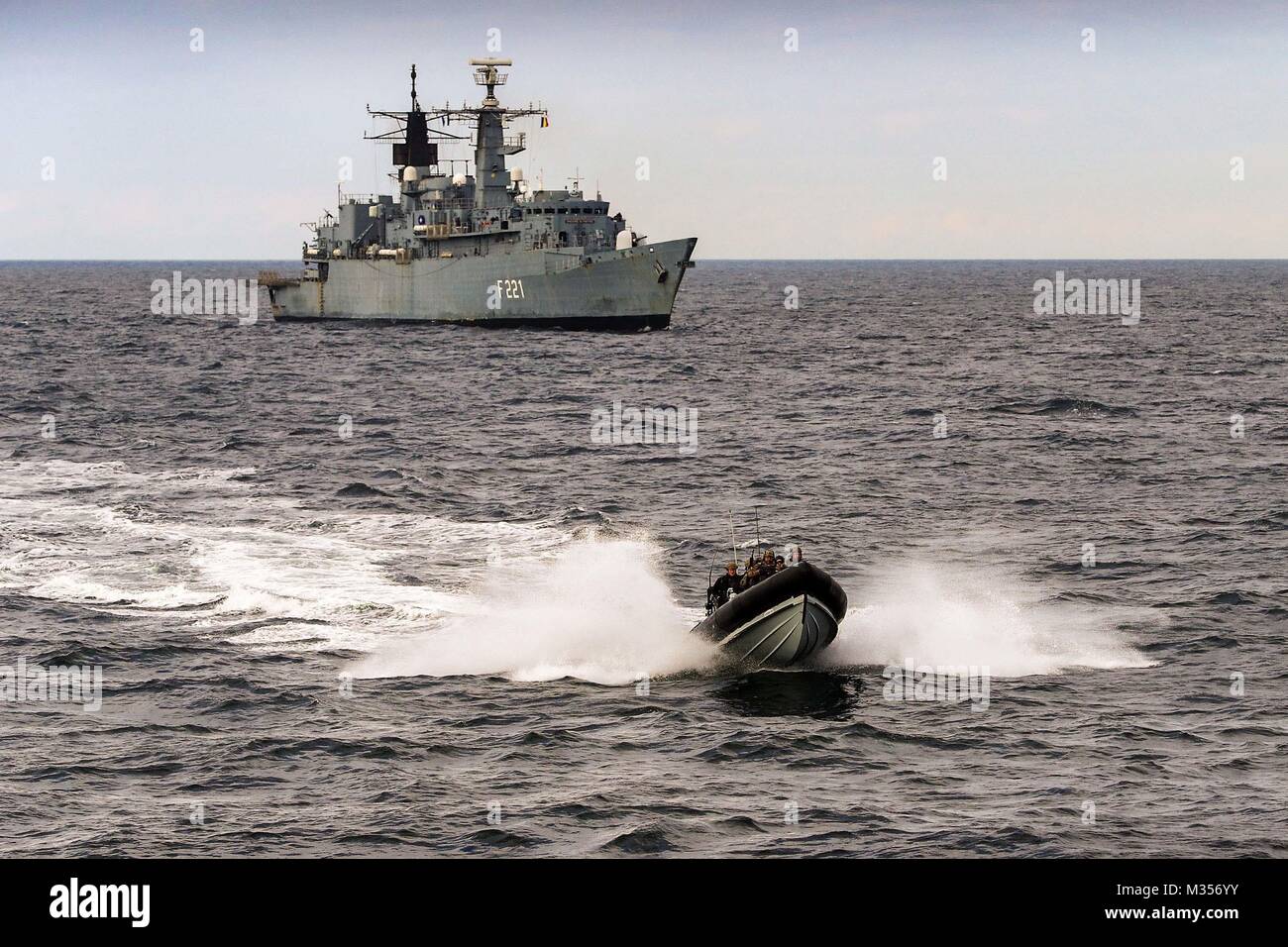 Royal marines boarding team hi-res stock photography and images - Alamy