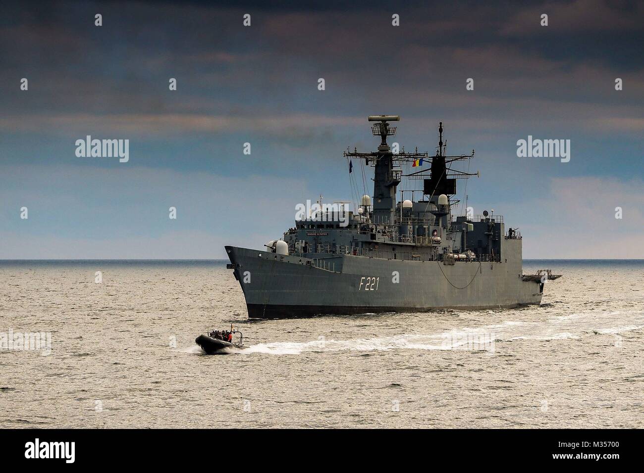 Royal marine boarding team hi-res stock photography and images - Alamy