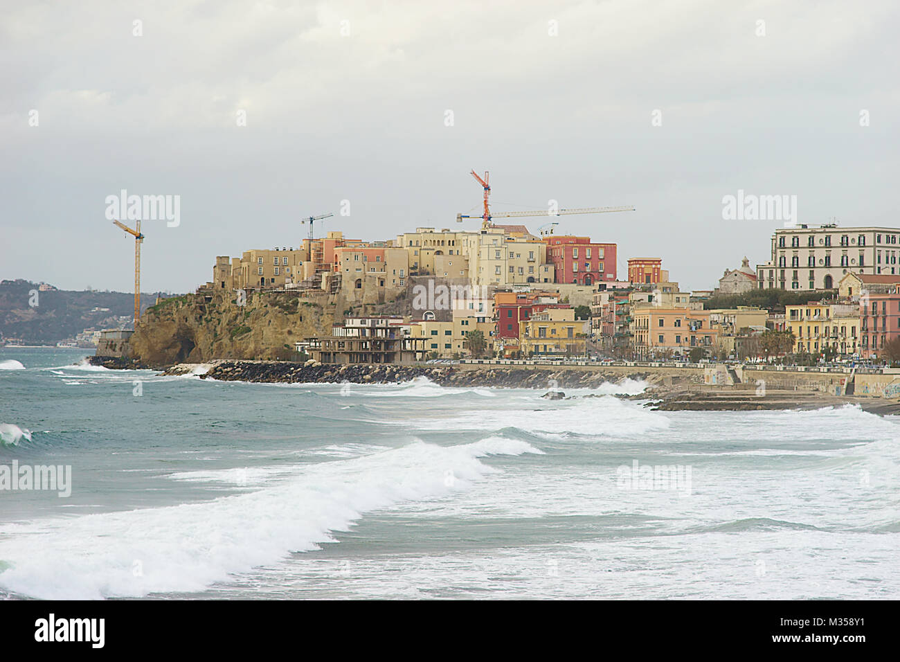 City seafront hi-res stock photography and images - Alamy