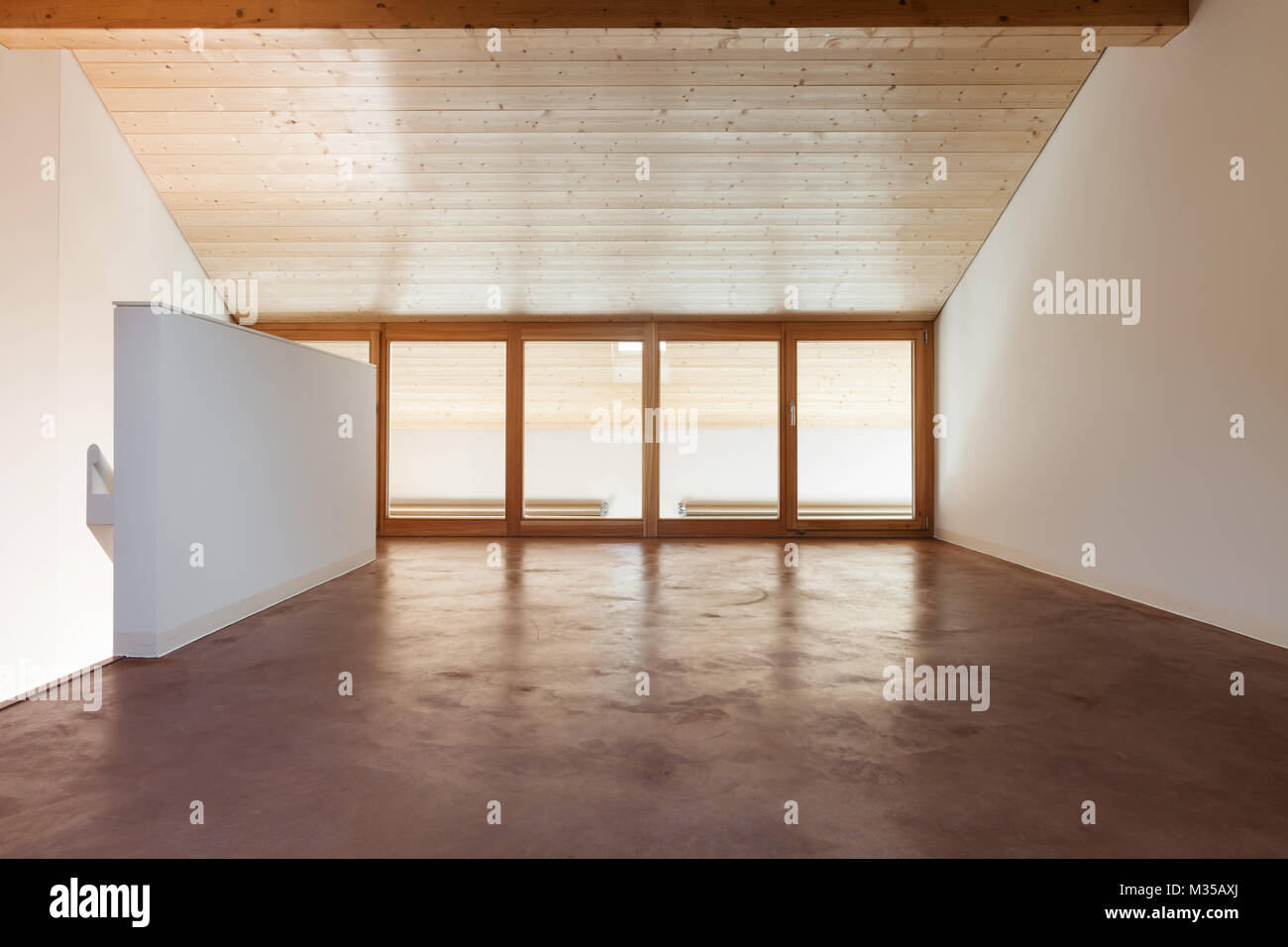 comfortable empty loft, interior, room view Stock Photo - Alamy