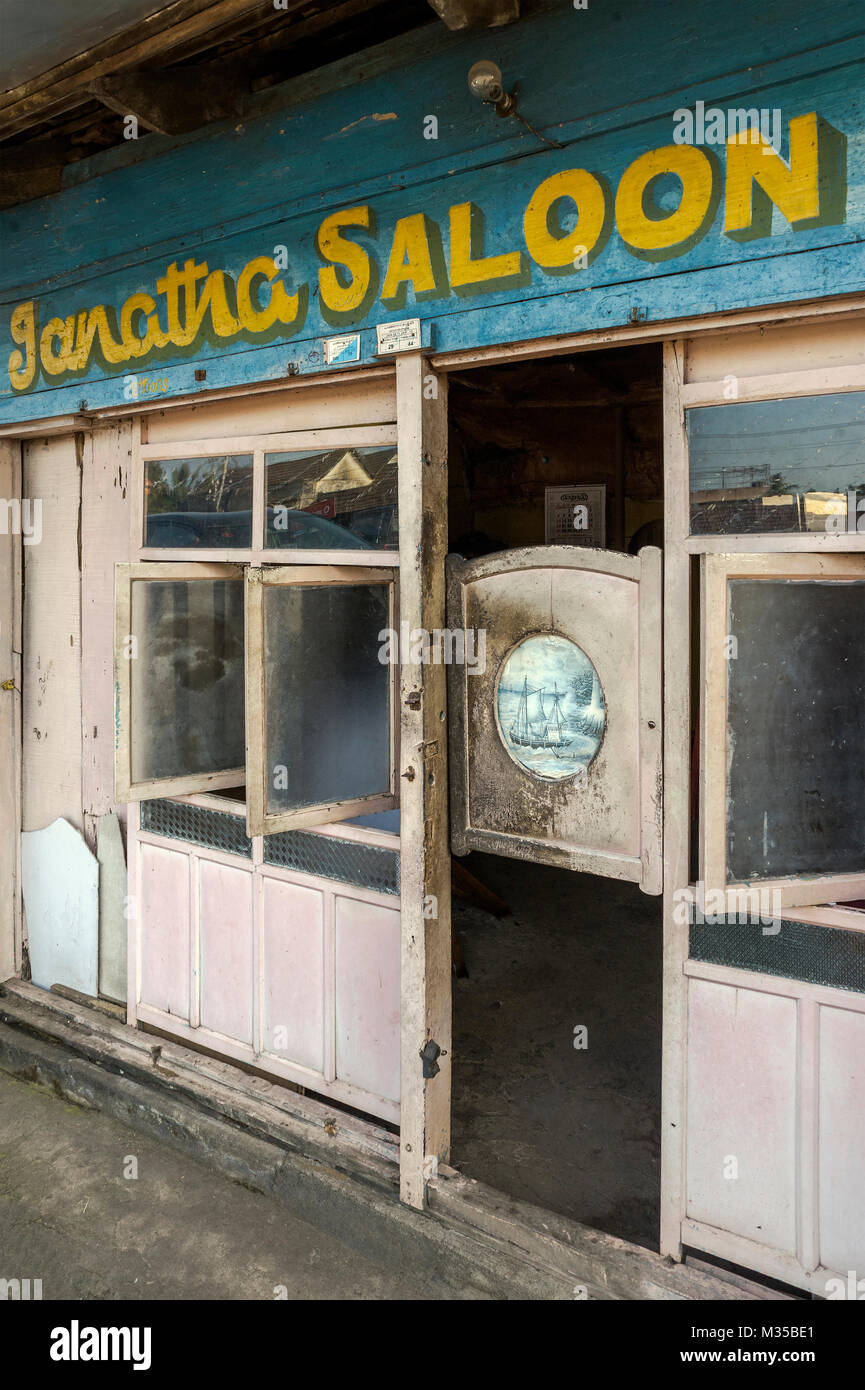 Indian saloon hi-res stock photography and images - Alamy