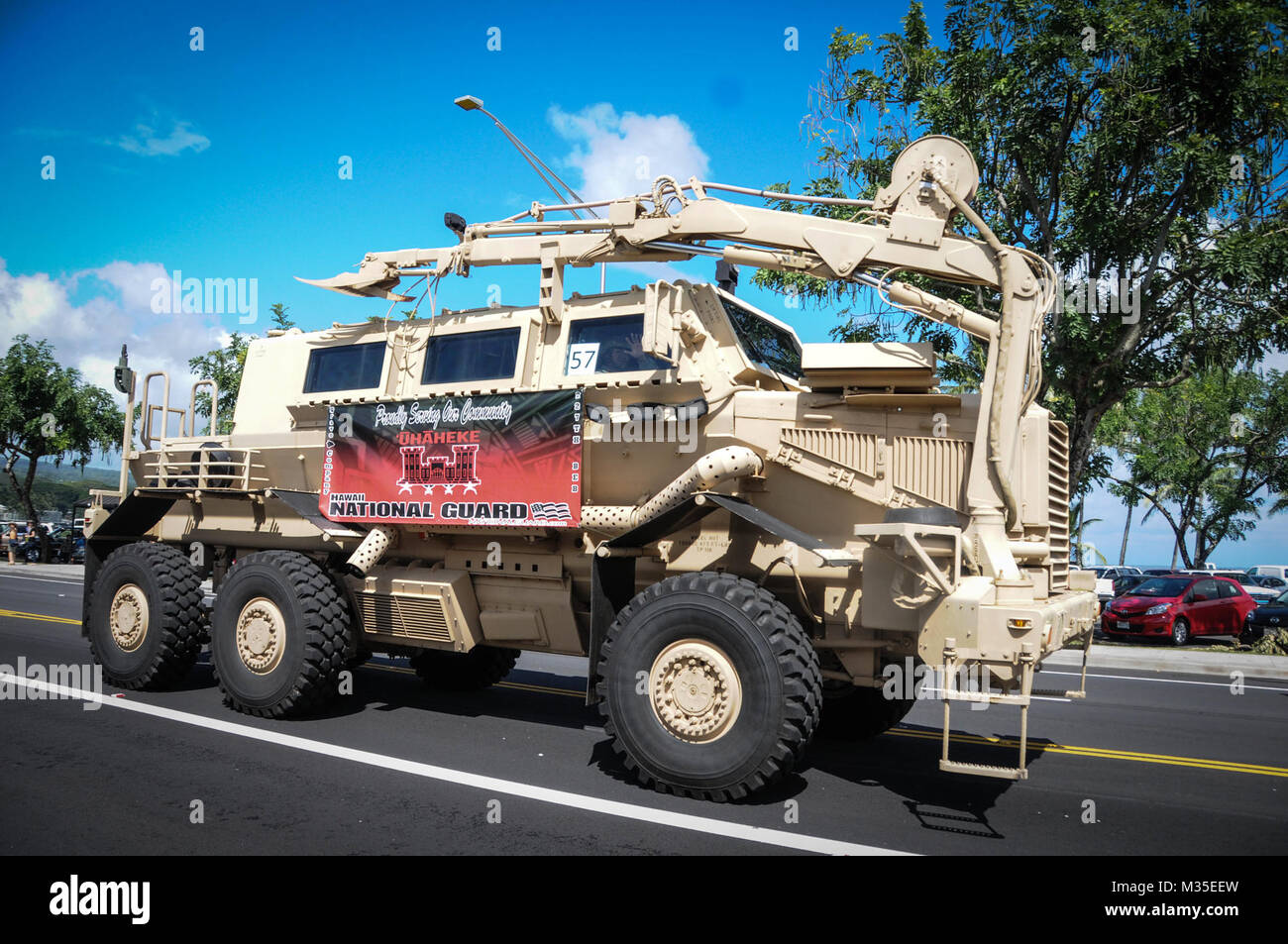 Soldiers from the Hawaii Army National Guard 227th Brigade Engineer ...