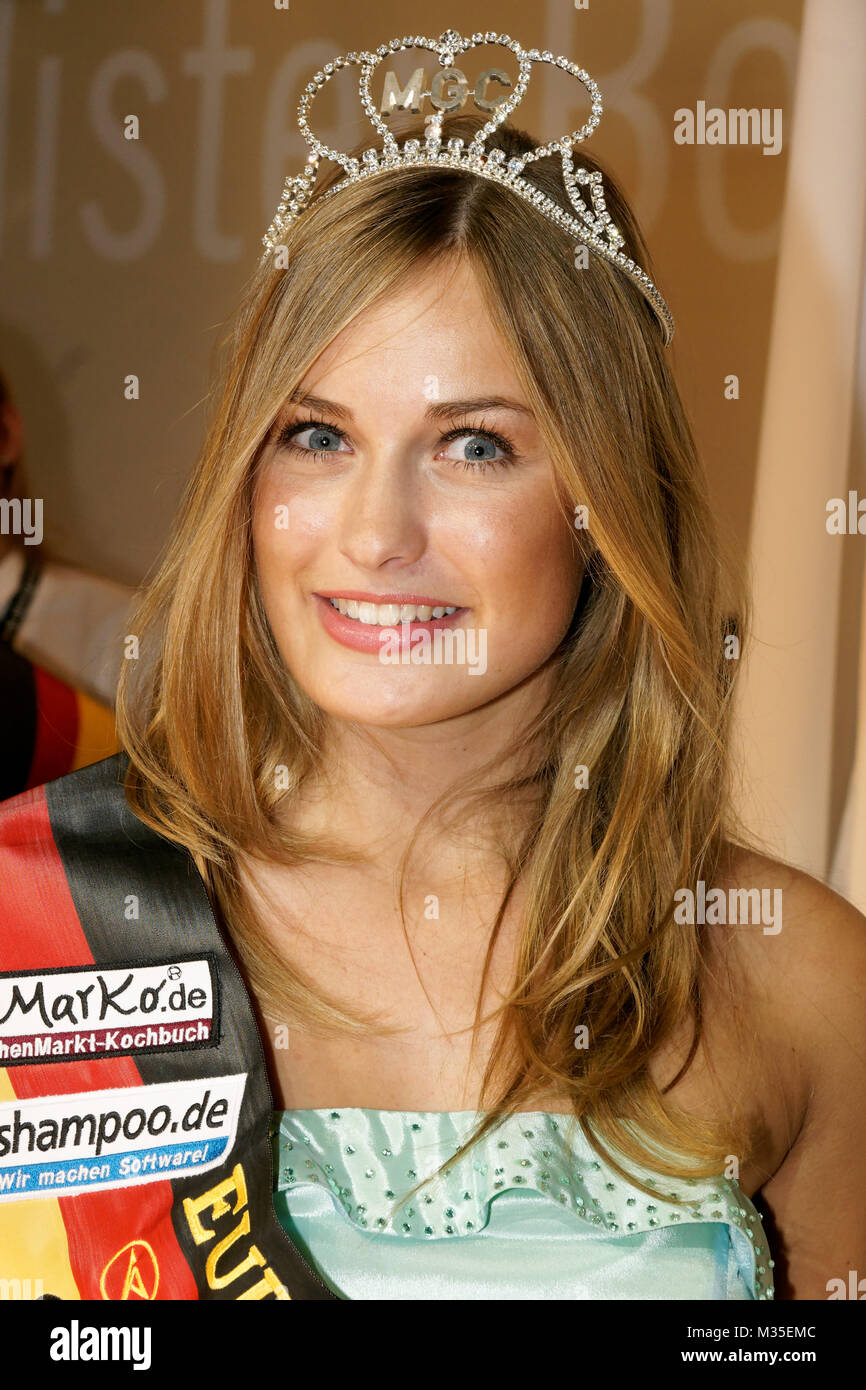 Julia Aldrich's Instagram, Twitter & Facebook on IDCrawl