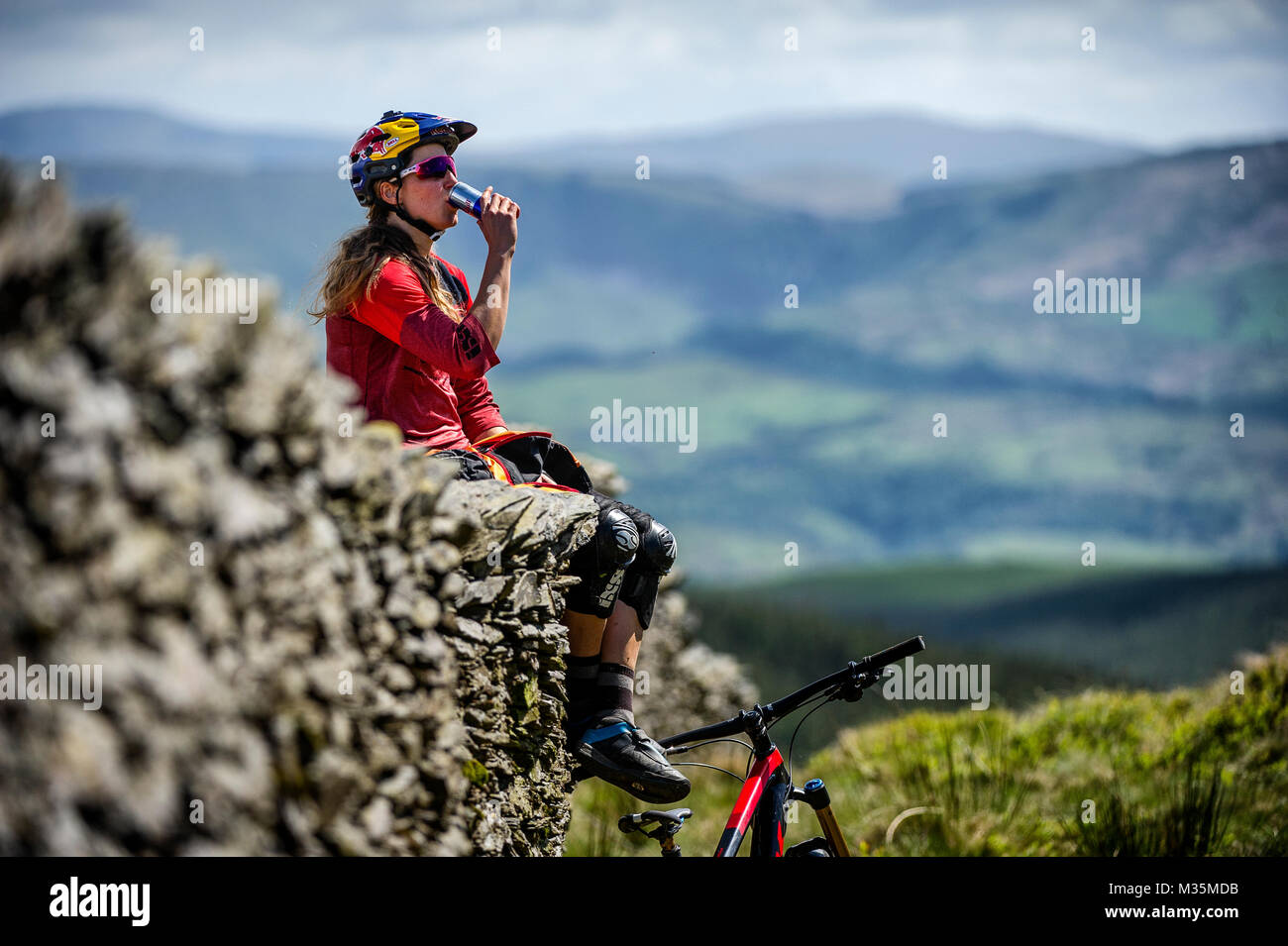 Family bike ride wales hi-res stock photography and images - Alamy