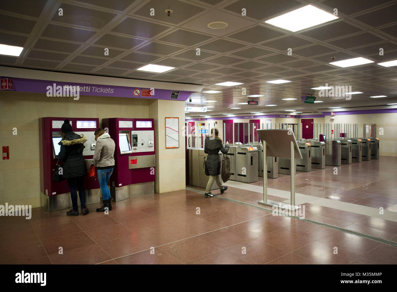 Milan metro hi-res stock photography and images - Alamy