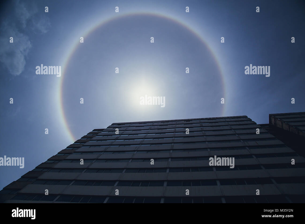 Sun Halo Natural optical phenomenon of sun light refraction from ...