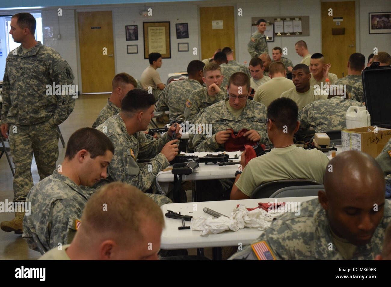 Weapon Maintenance by Georgia National Guard Stock Photo - Alamy
