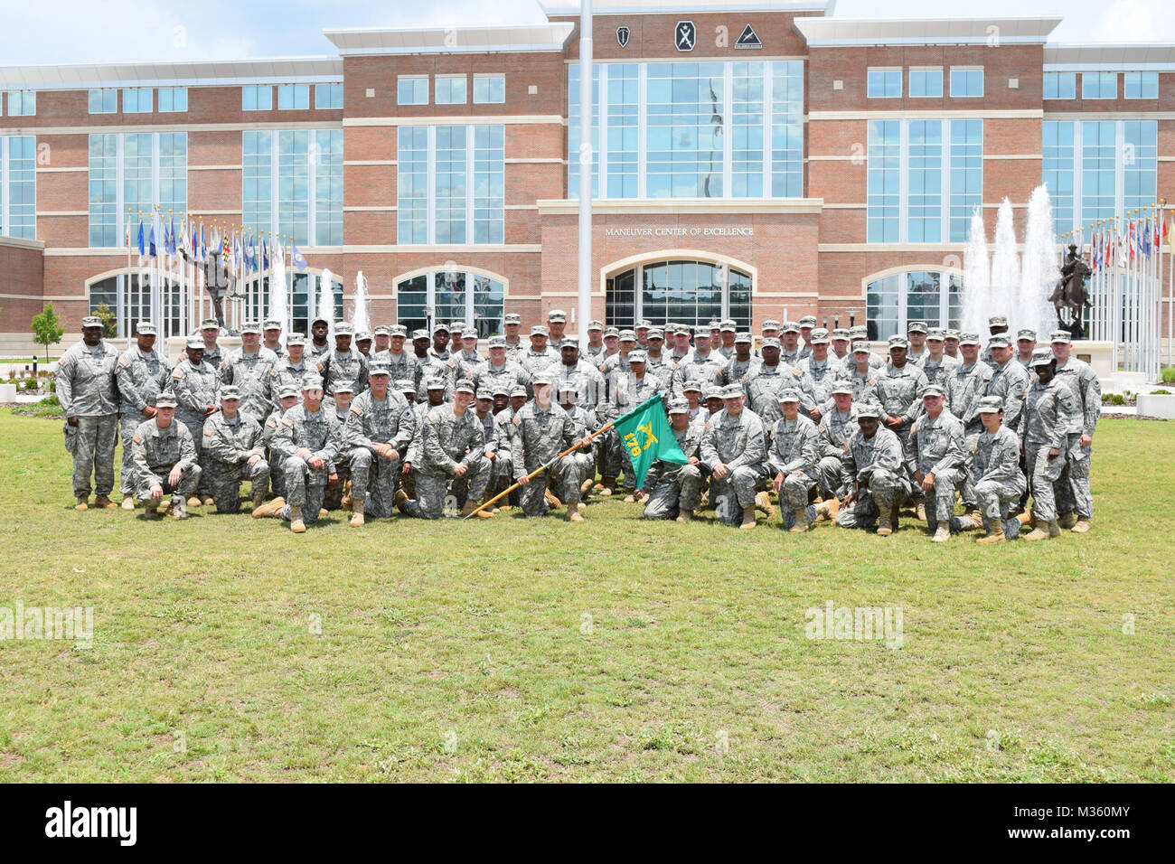 National guard soldier mp hi-res stock photography and images - Alamy