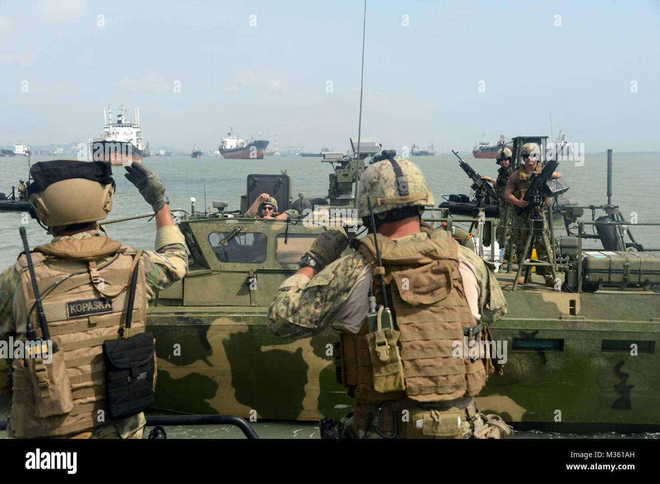 150807-N-FN215-194 SURABAYA, Indonesia (Aug. 7, 2015) - U.S. Navy ...