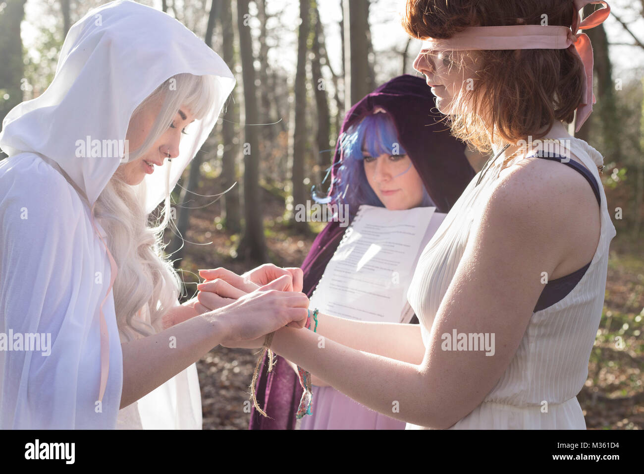 Coven of witches hi-res stock photography and images - Alamy