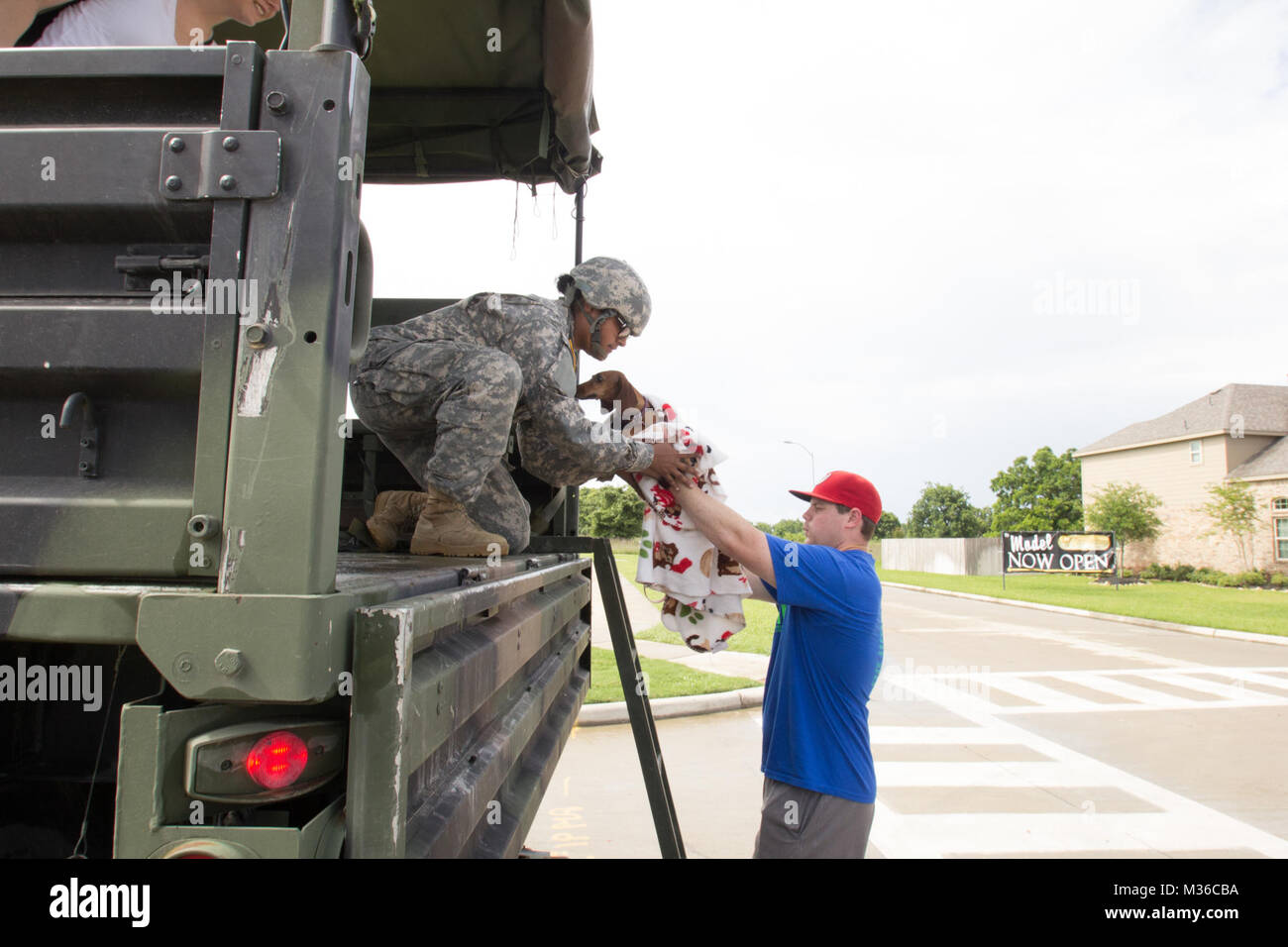 Texas Task Force 1 and Texas Guard picking up stranded citizens and ...