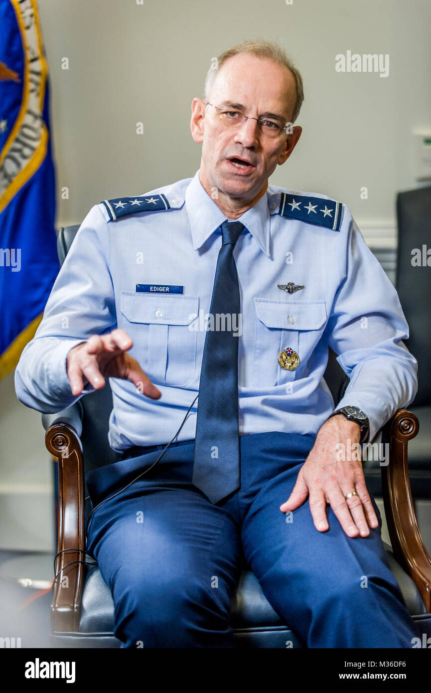 Lt gen mark ediger hi-res stock photography and images - Alamy