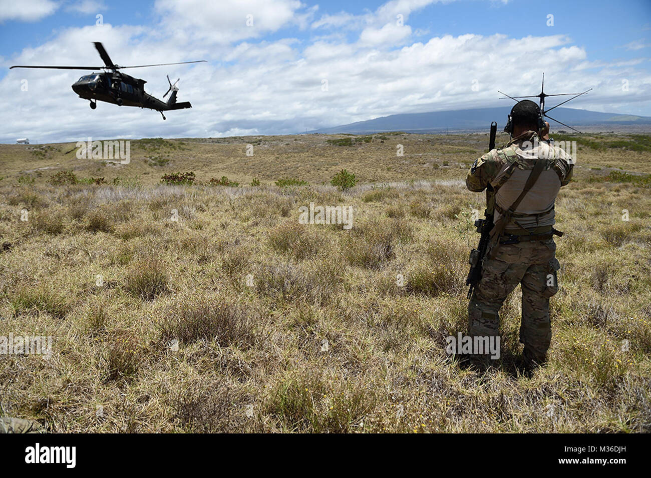 Air Force combat controllers test communication capabilities while ...