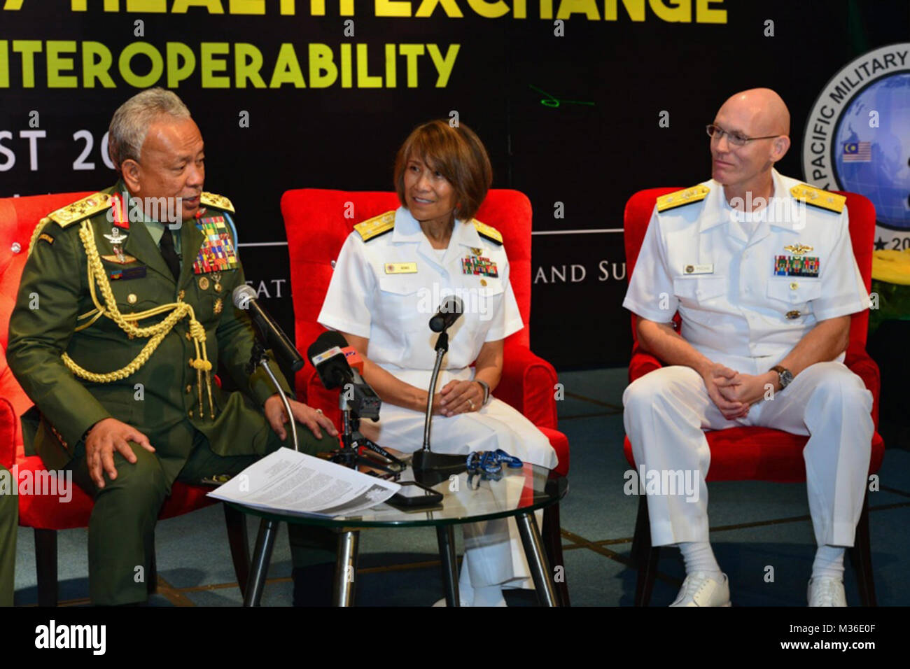 U.S. Pacific Command surgeon and Defense Health Agency director meet ...