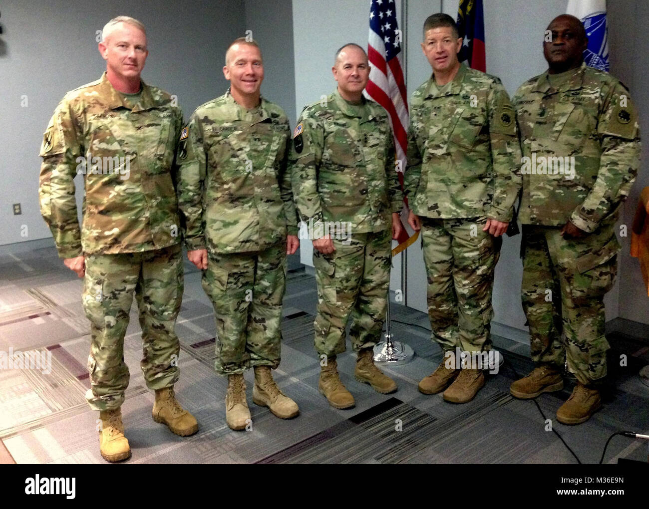 Lt. Gen. Kadavy and Ga Guard by Georgia National Guard Stock Photo - Alamy