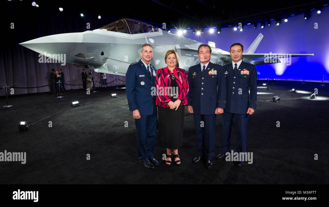 Lori martin hi-res stock photography and images - Alamy