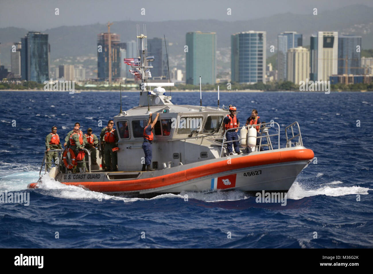 U.S. Coast Guard supports training exercise for Honolulu Police ...