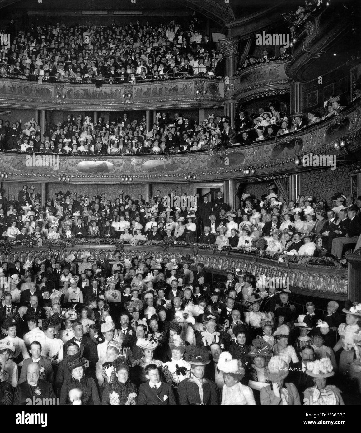 Victorian music hall hi-res stock photography and images - Alamy